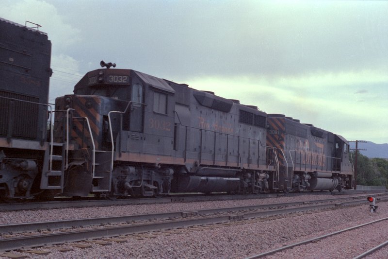 drgw_3032_coloradosprings_co_1984_001.jpg